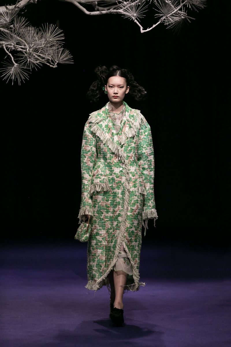 Yuhan Wang Fall 2021 Show (Yuhan Wang)
