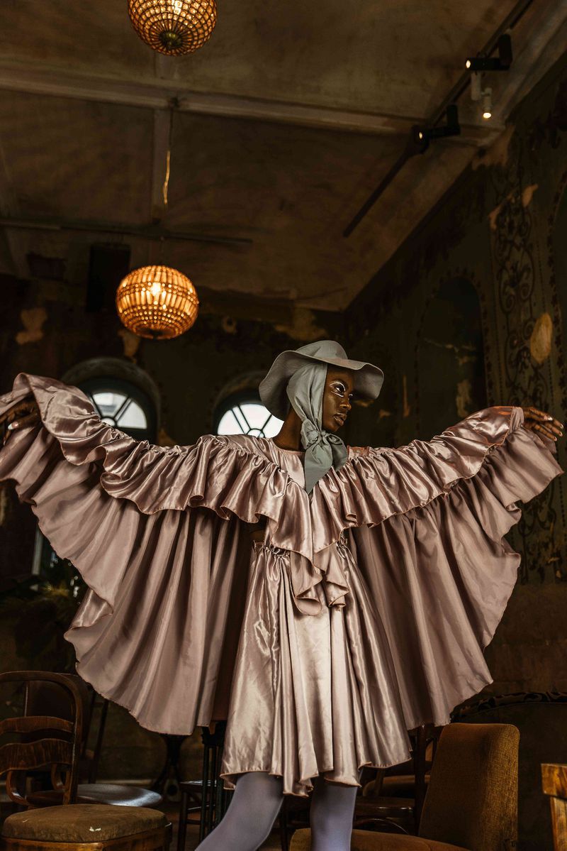 Hevre (L'Officiel Baltics)