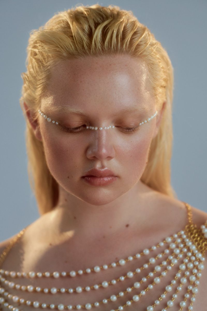 Venus's Return (L'Officiel Austria)