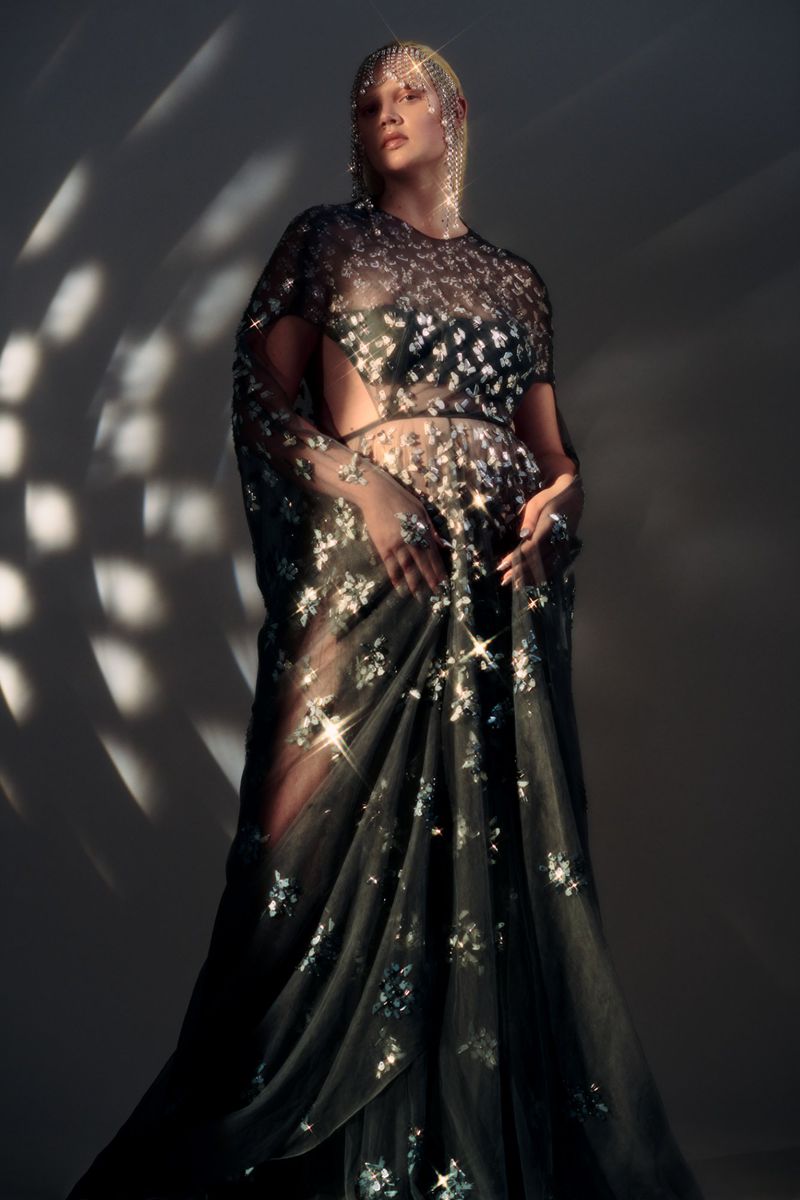 Venus's Return (L'Officiel Austria)