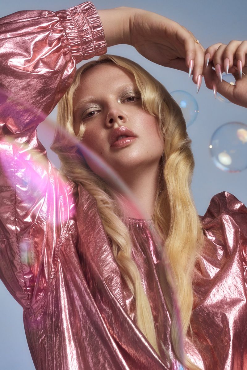 Venus's Return (L'Officiel Austria)