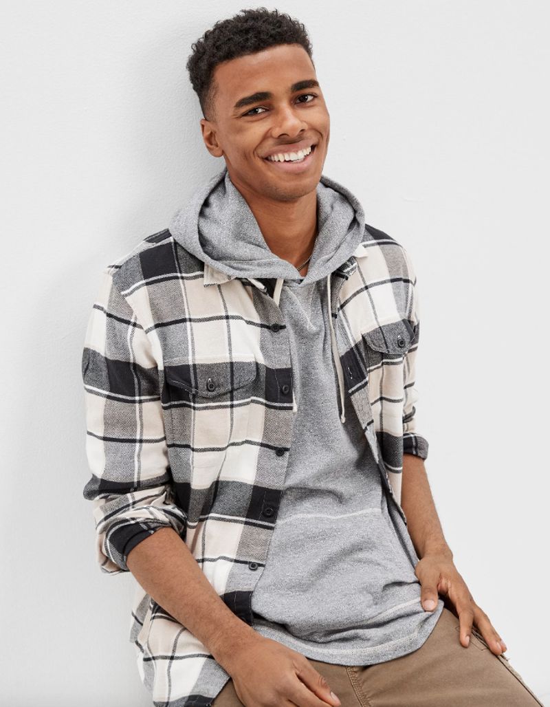 AE Ecomms FW22 (American Eagle)