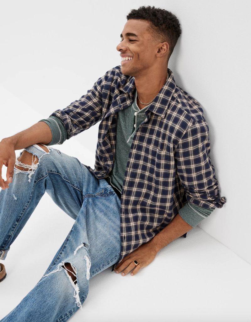 AE Ecomms FW22 (American Eagle)