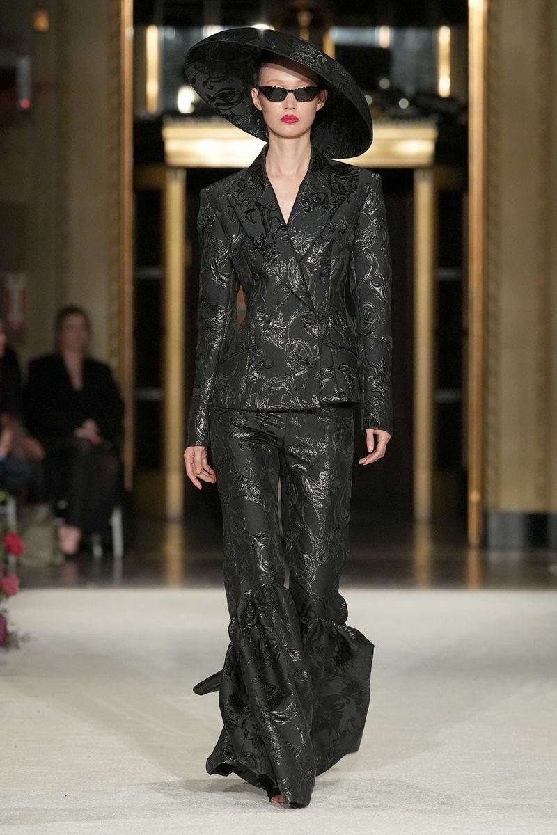 Christian Siriano F/W 23 Show (Christian Siriano)