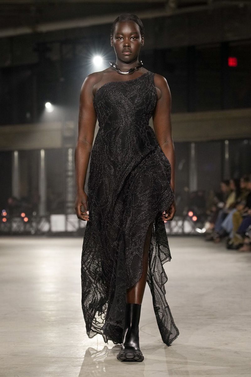 Simkhai F/W 23 Show (Simkhai)
