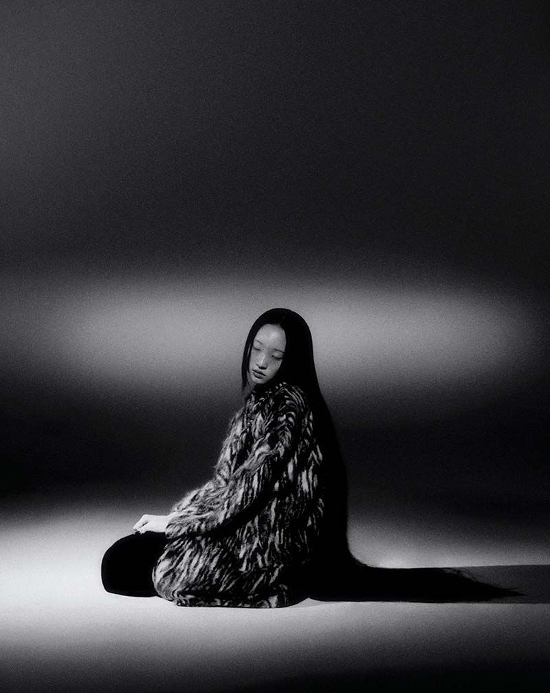 섬 화보 / Photographer : Songyi Yoon (Marie Claire Korea)