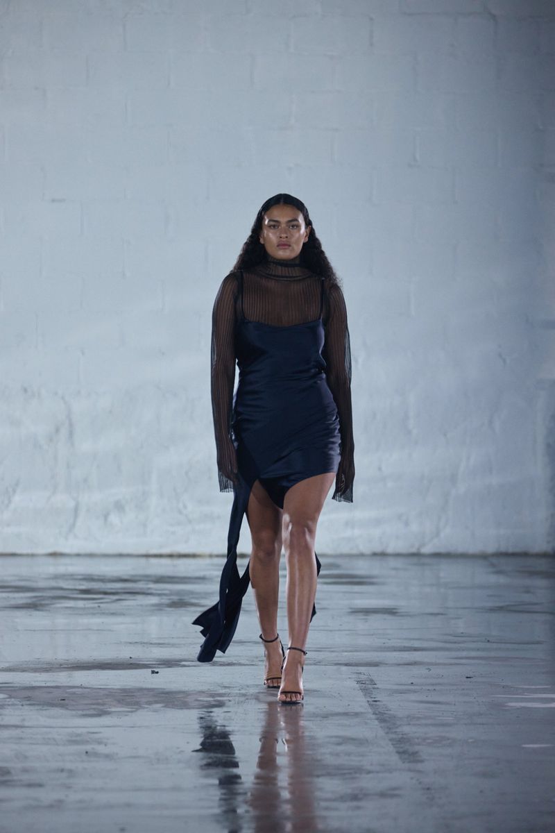 Helmut Lang F/W 23 Show (Helmut Lang)