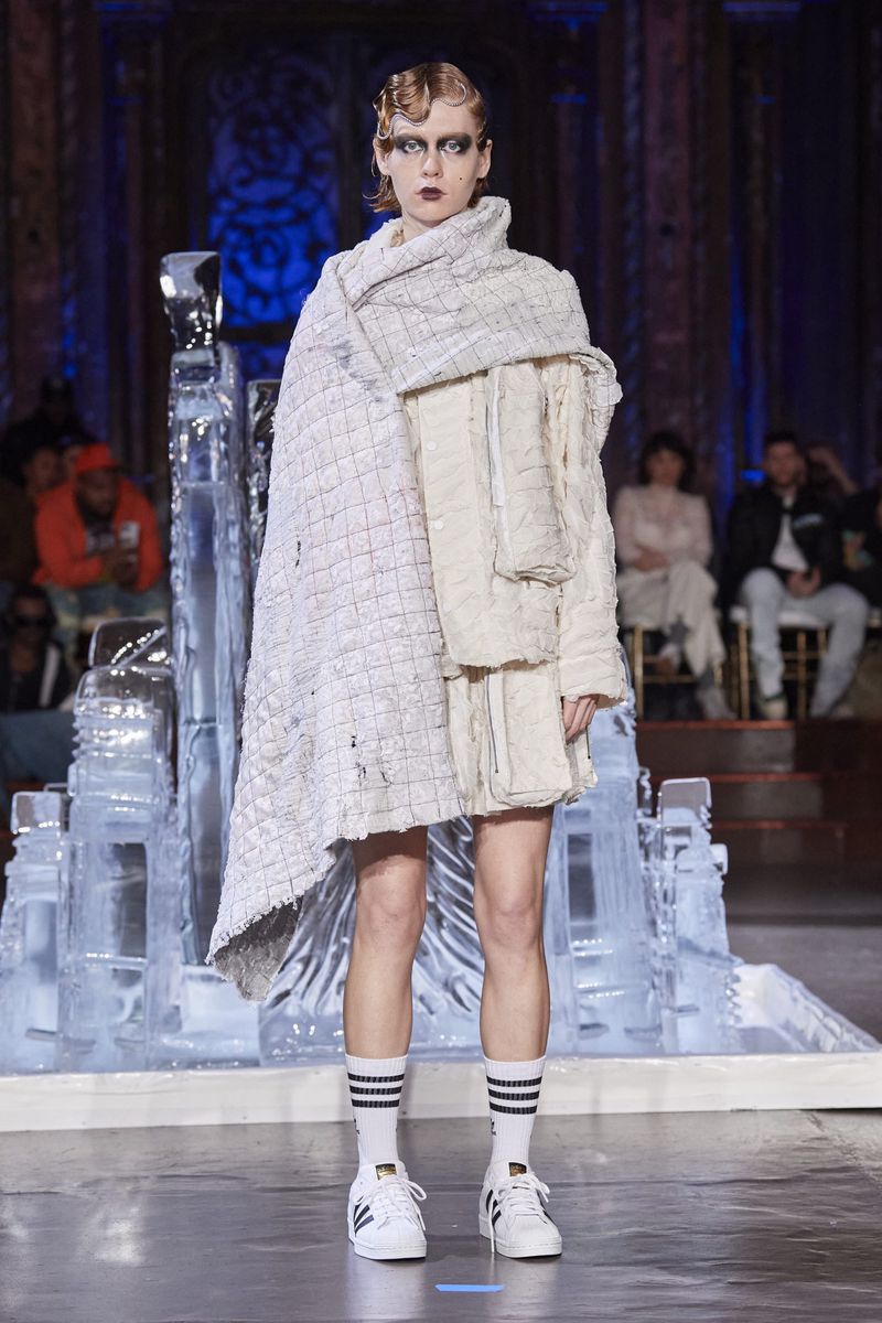 Who Decides War F/W 23 Show (Who Decides War)