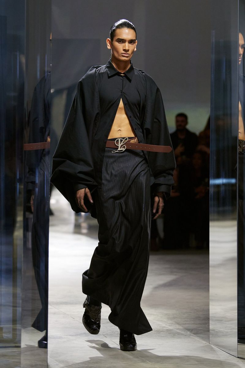 Luar F/W 23 Show (Luar)