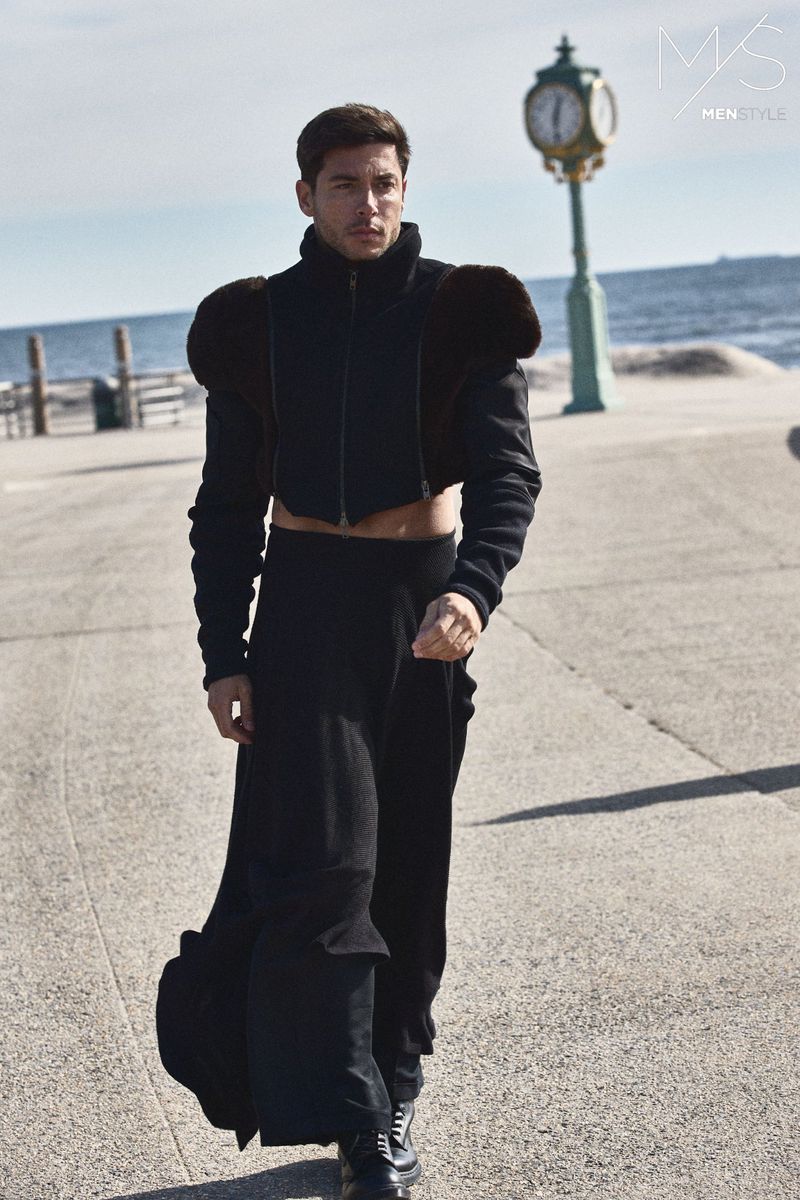 Now, Voyager by Nicky Hoge (The MenStyle Brasil)