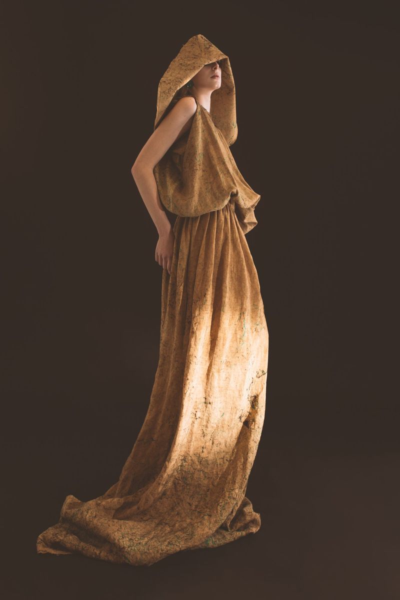 Romanticism Reigns (L'Officiel Singapore)