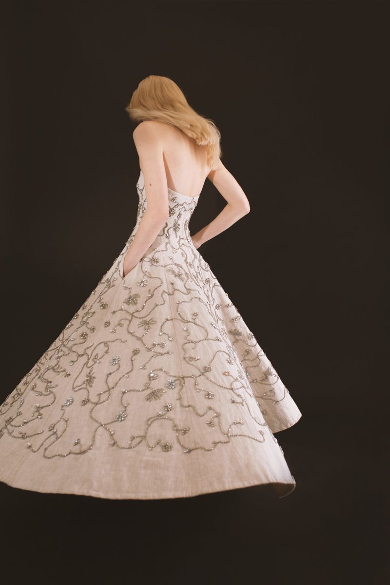 Romanticism Reigns (L'Officiel Singapore)