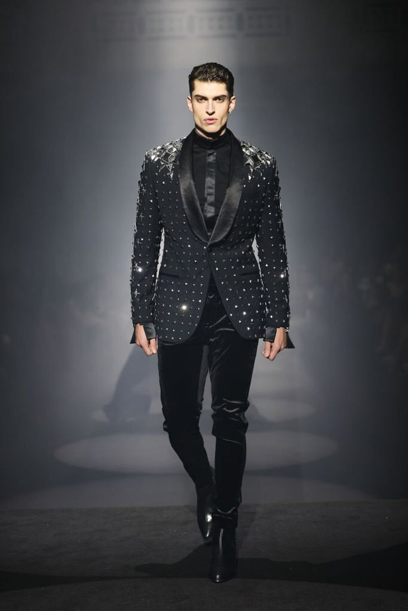 Julien Macdonald F/W 23 Show (Julien Macdonald)