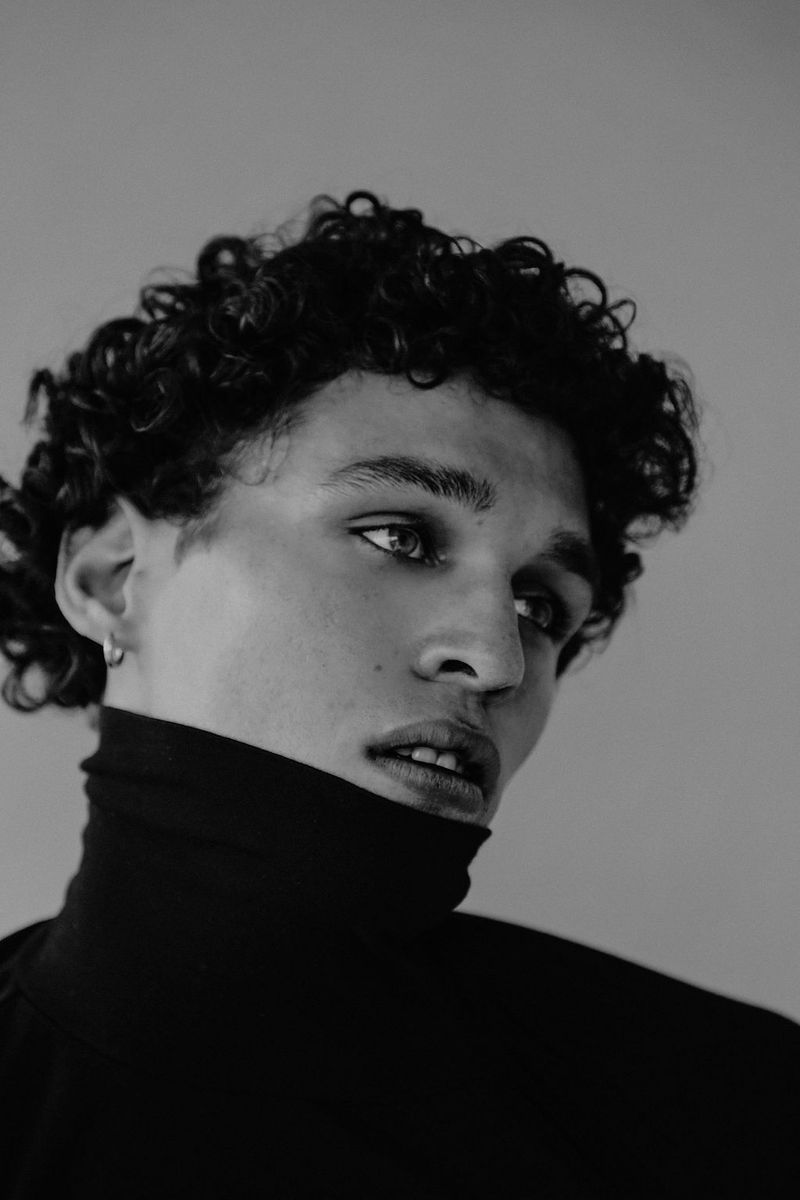 BRYAN MONTAÑEZ (Portrait)