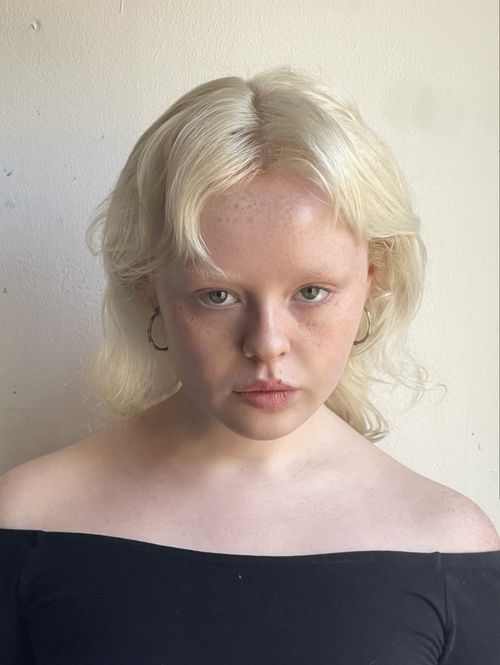 Tabitha Bennett - Model Profile - Photos & latest news