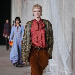 London Scully - Model Profile - Photos & latest news