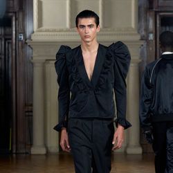 Akbar Shamji - Model Profile - Photos & latest news