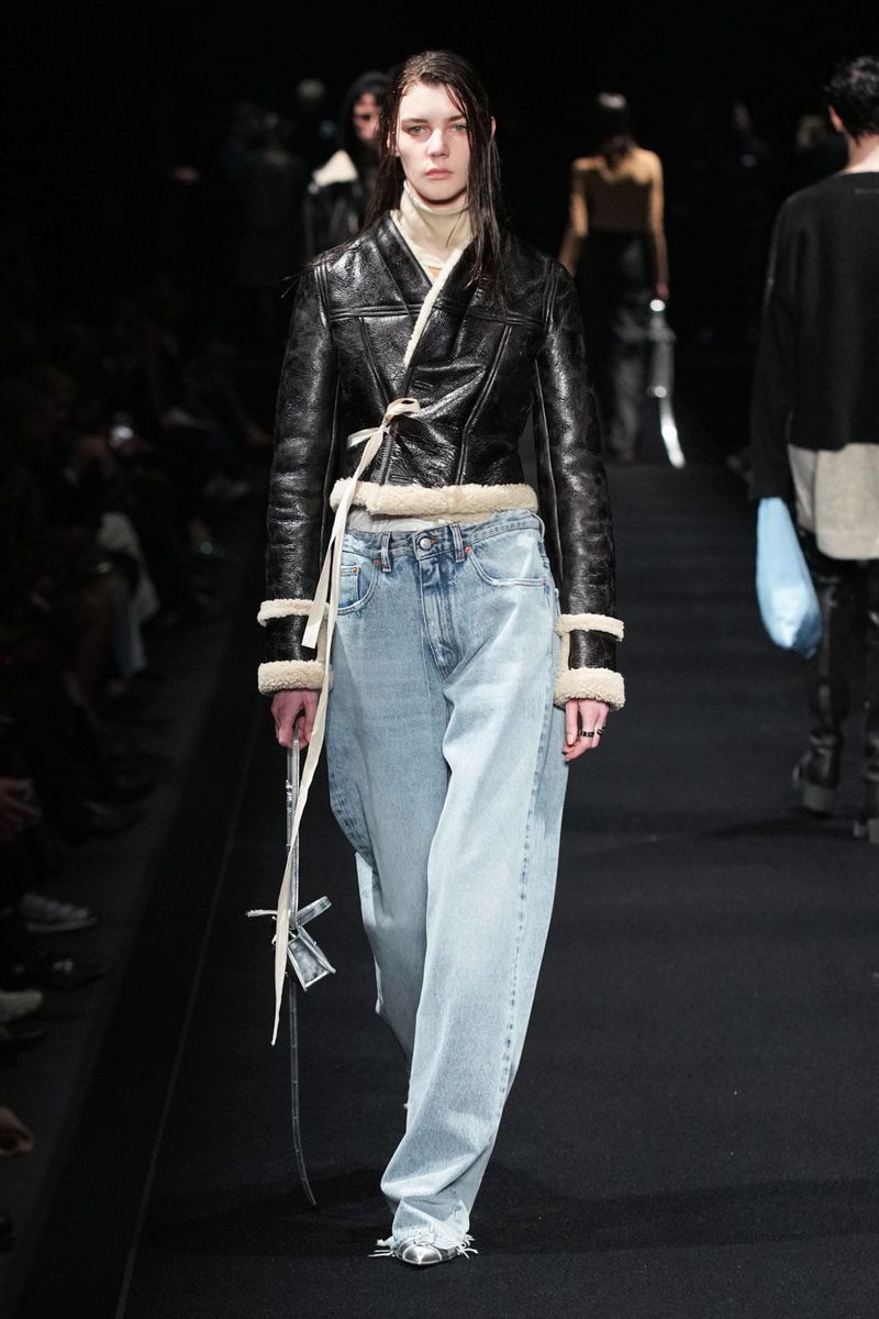 MM6 Maison Margiela F/W 23 Show (MM6 Maison Margiela)