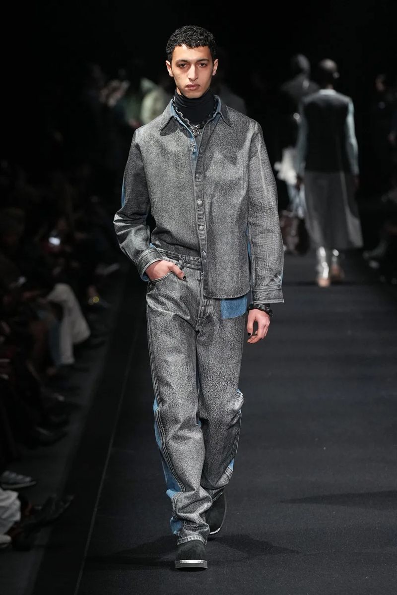 MM6 Maison Margiela F/W 23 Show (MM6 Maison Margiela)