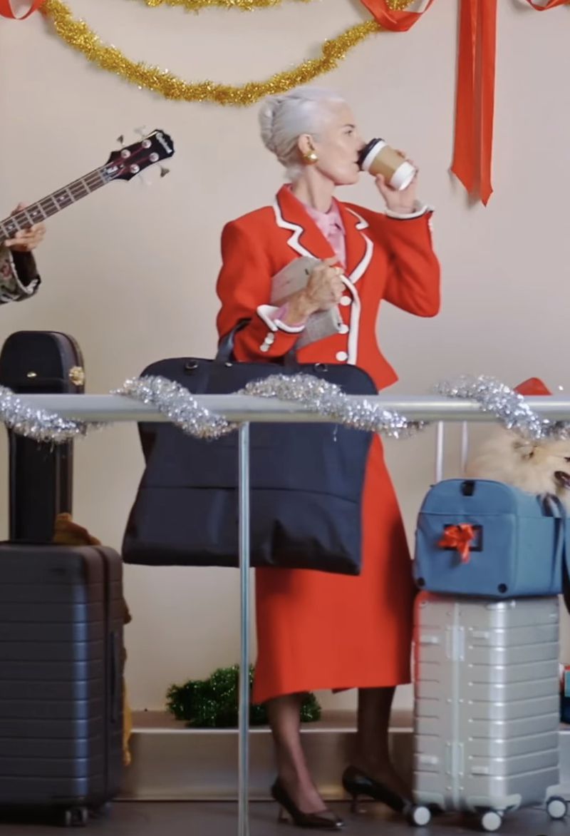 Away Holiday 2022 Campaign (Various Campaigns)