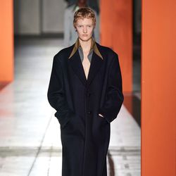 London Scully - Model Profile - Photos & latest news