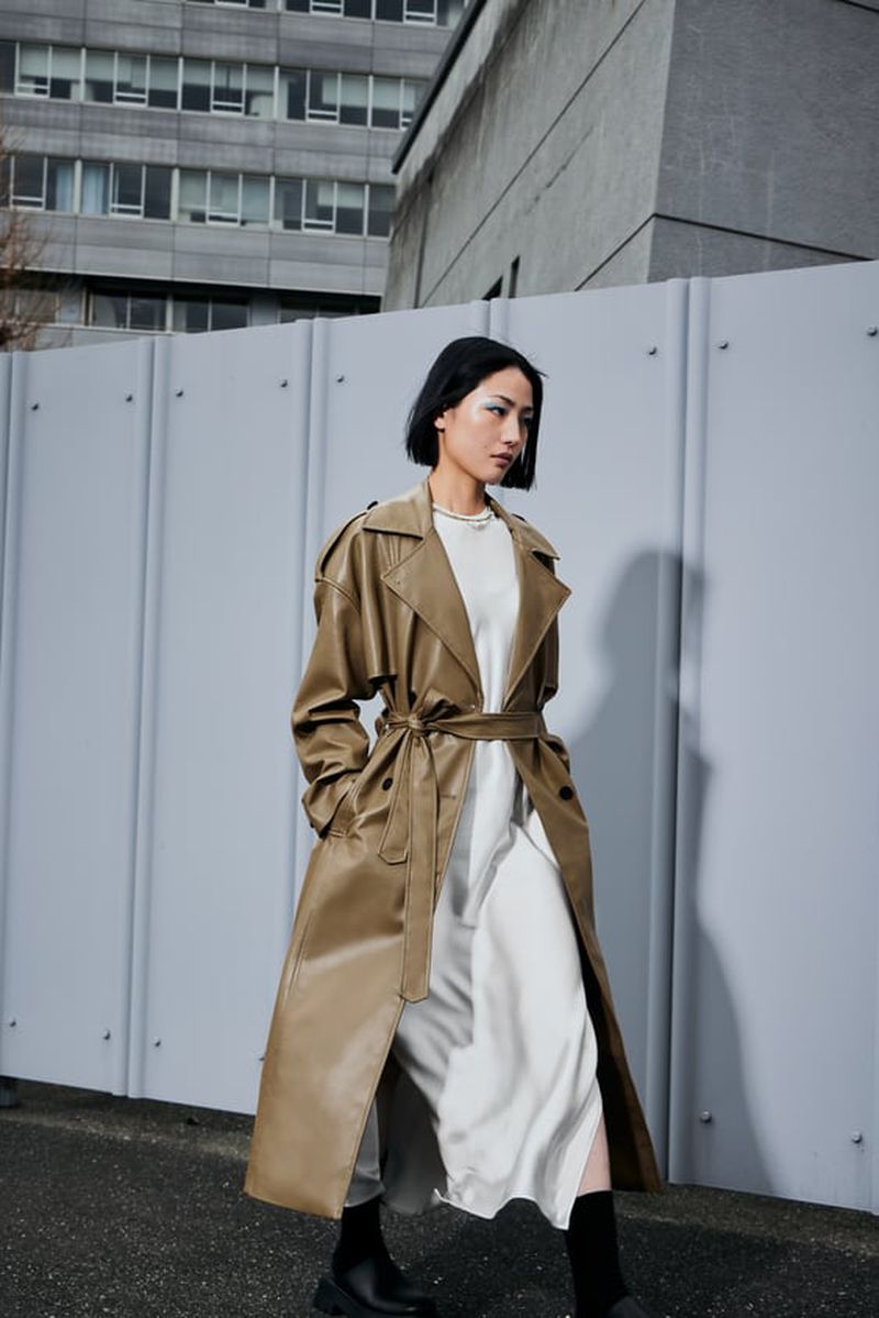 ZARA WOMEN 23SS `The Weekday Trench' Photographed by Dai Yamashiro (Zara)