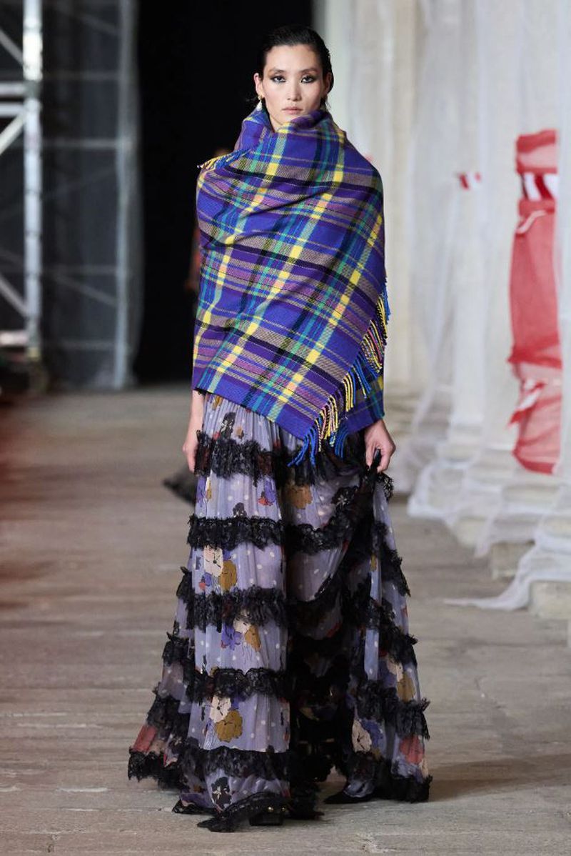 Etro F/W 23 Show (Etro)