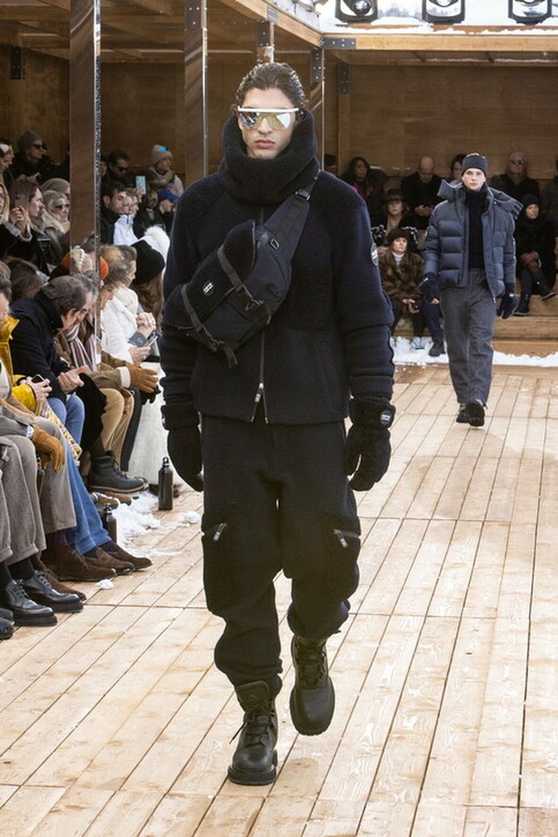 Giorgio Armani Neve FW 22/23 Show (Giorgio Armani)