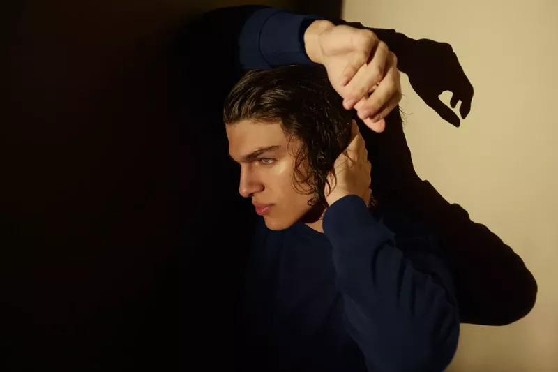 Thomas At Universe Mgmt (Yearbook Fanzine)