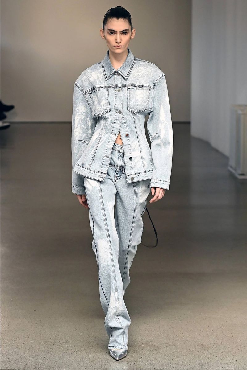 AKNVAS Fall/Winter 23 Show (Aknvas)
