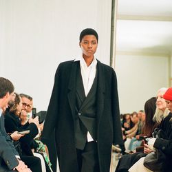 Brian Molloy - Fashion Editor/Stylist Profile - Photos & latest news