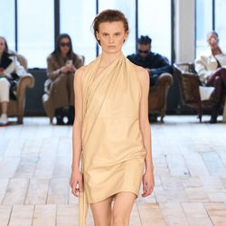 Saunders - Model Profile - Photos & latest news