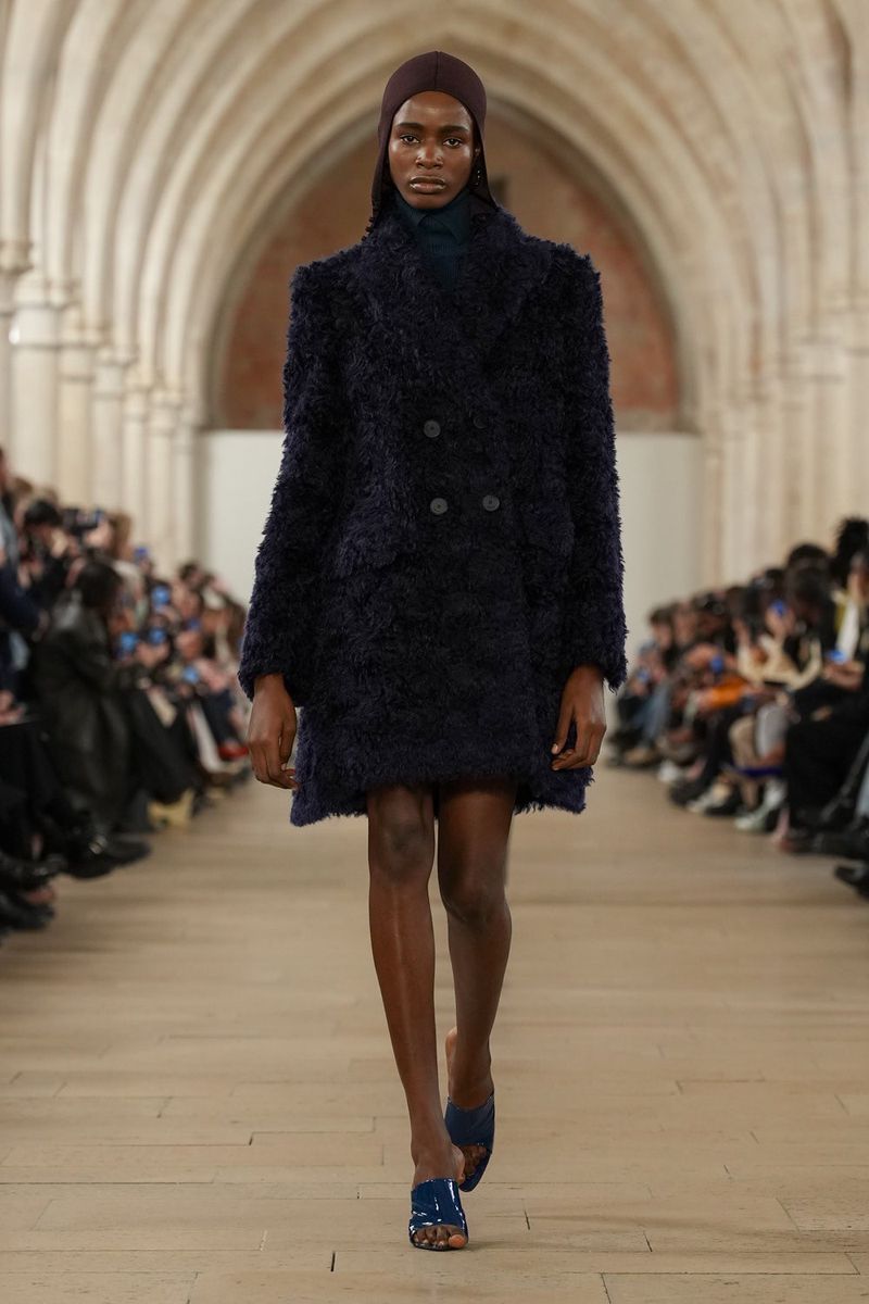 Lanvin Fall/Winter 23 Women & Mens Show (Lanvin)