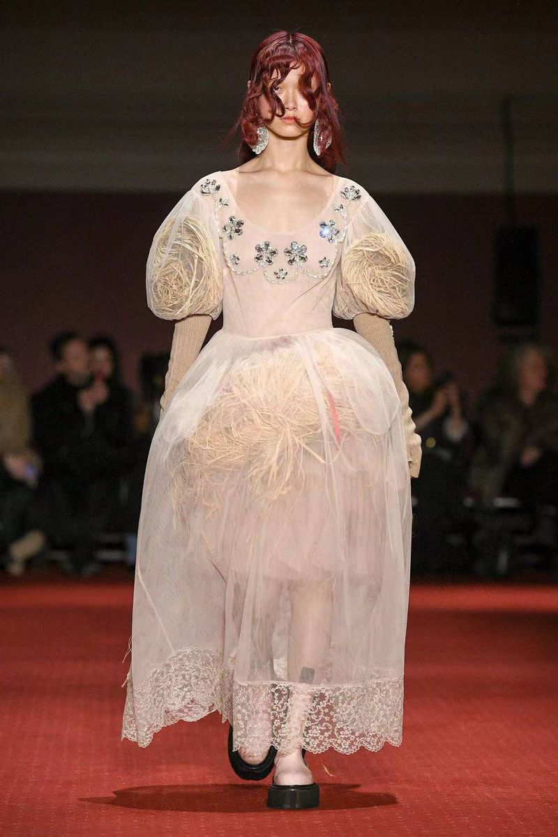 Simone Rocha F/W 23 Show (Simone Rocha)