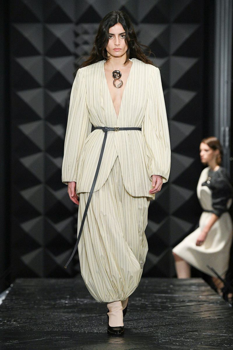 Louis Vuitton F/W 23 Show (Louis Vuitton)