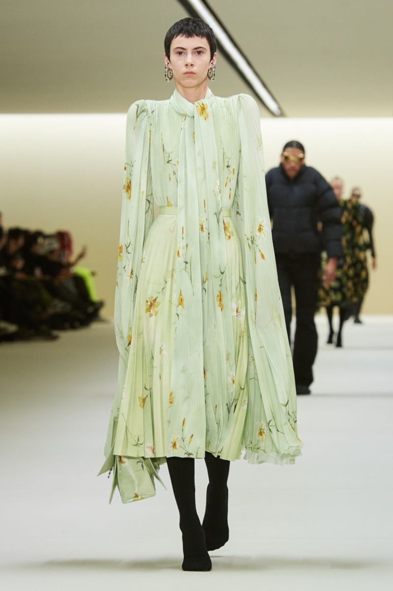 Balenciaga F/W 23 Show (Balenciaga)