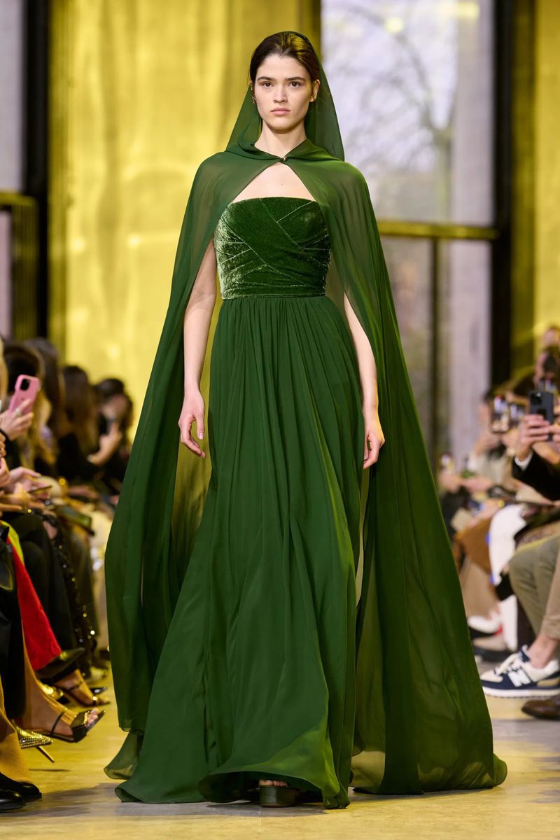 Elie Saab F/W 23 Show (Elie Saab)