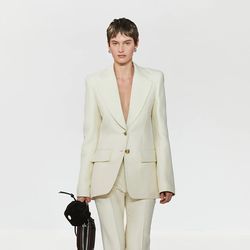 Greta Hofer - Model Profile - Photos & latest news