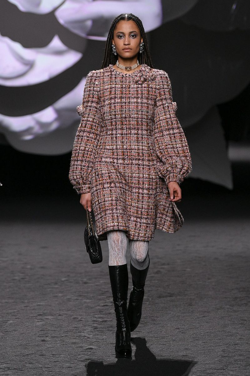 Chanel F/W 23 Show (Chanel)