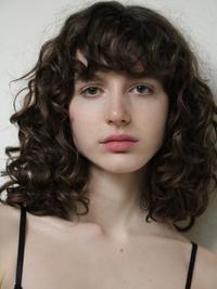 Laura Vanderstraeten - Model Profile - Photos & latest news