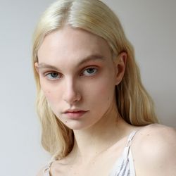 Ashton Day - Model Profile - Photos & latest news