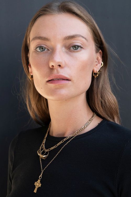 Sarah Holt's Instagram, Twitter & Facebook on IDCrawl