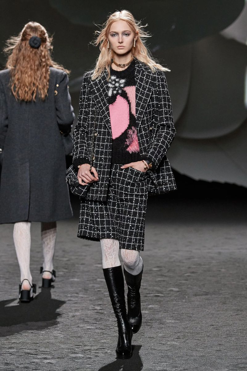 Chanel F/W 23 Show (Chanel)