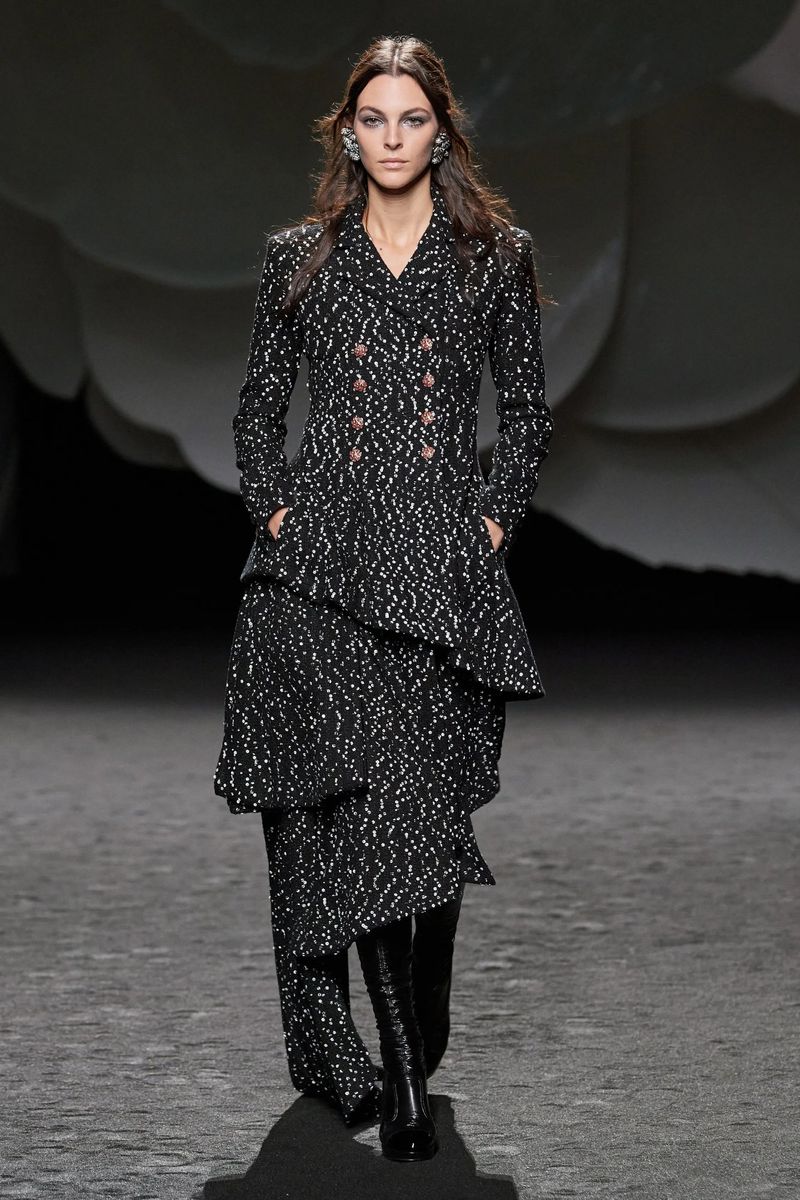 Chanel F/W 23 Show (Chanel)