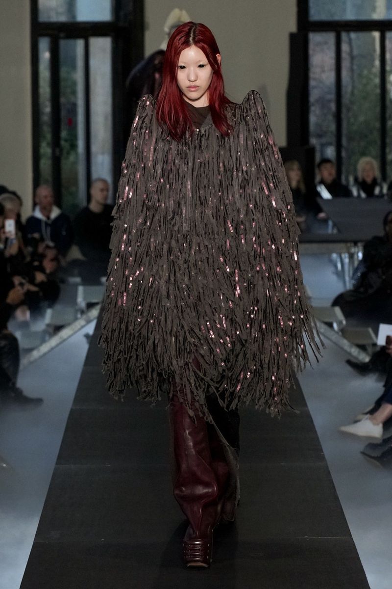 Rick Owens F/W 23 Show (Rick Owens)