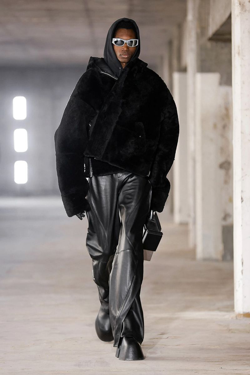 Heliot Emil F/W 23 Show (Heliot Emil)