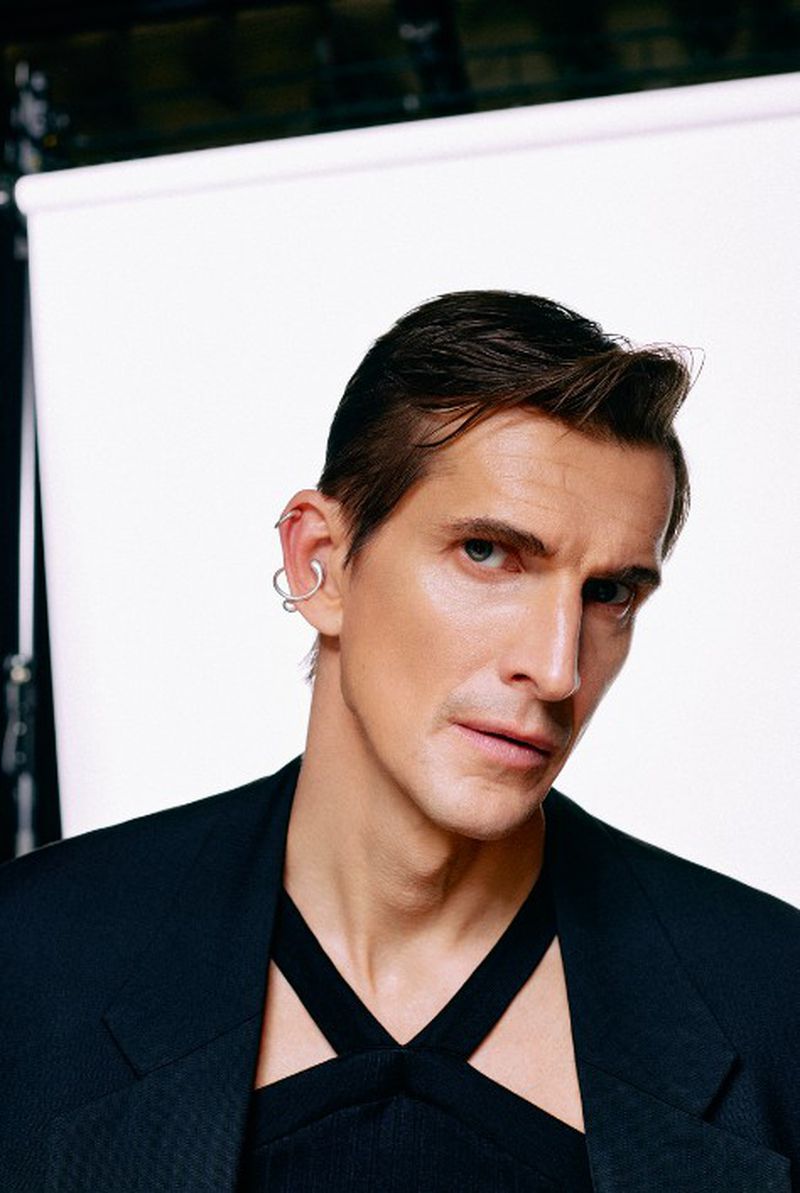 King of hearts / photo by Krystian Lipiec (GQ Portugal)