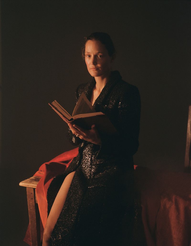 THE VIOLET BOOK - VICKY KRIEPS (Violet Book)