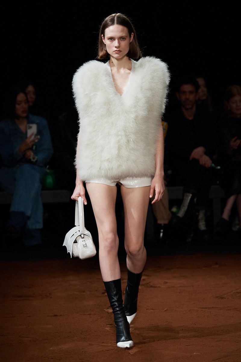 16Arlington F/W 23 Show (16Arlington)