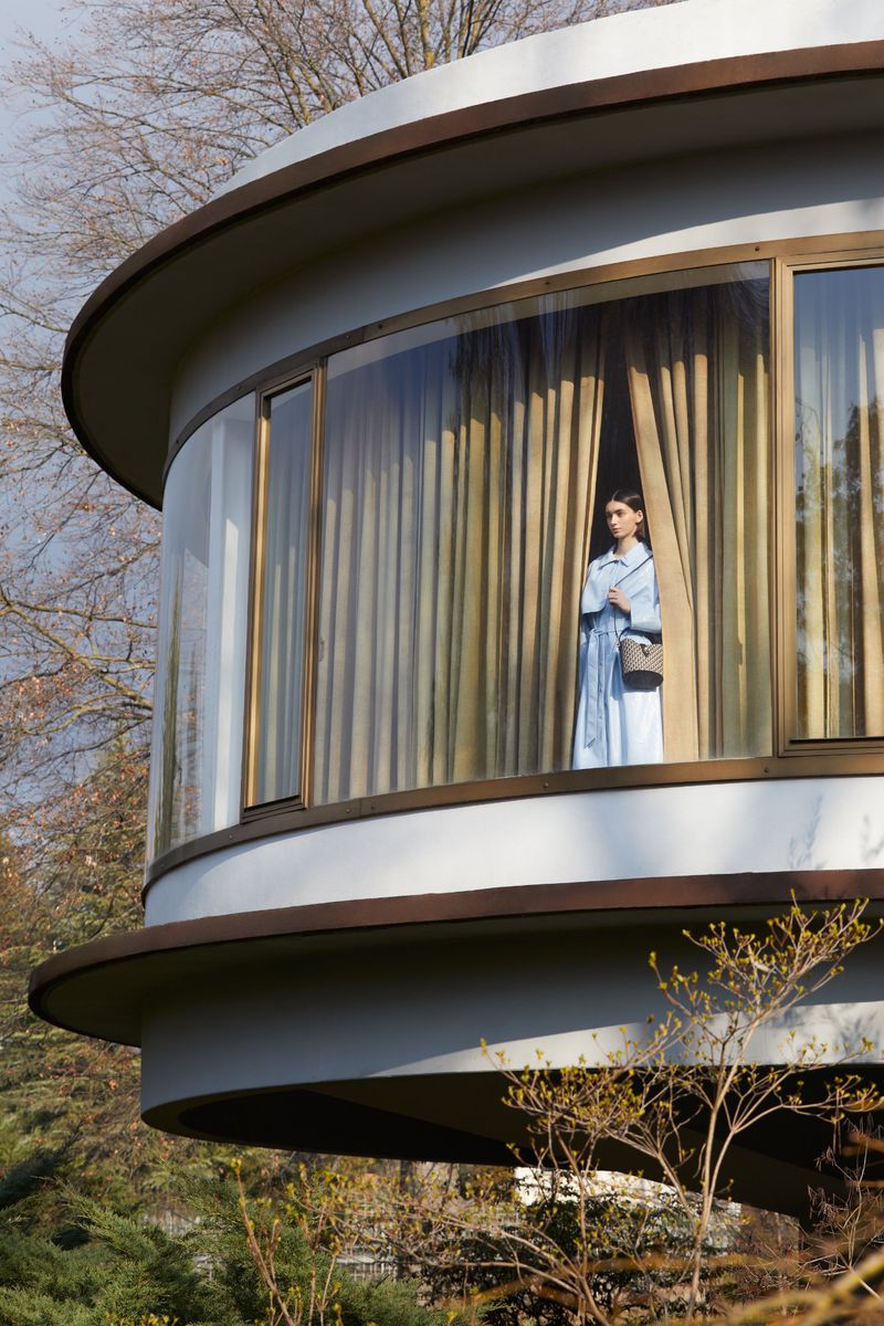 DELL'EST (Various Lookbooks/Catalogs)